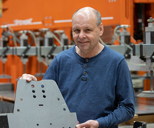 Kontakta oss på Sunds Industrier